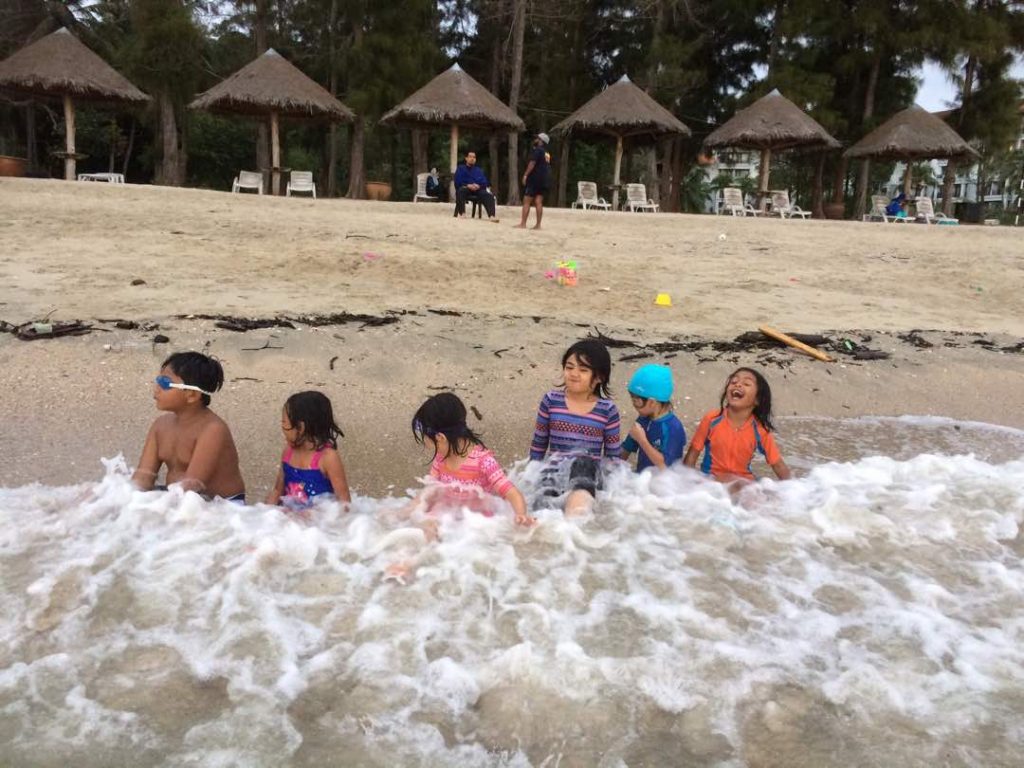 Damai Laut Trip – Swiss-Garden Beach Resort Damai Laut, Yr 2017 – Mohd ...